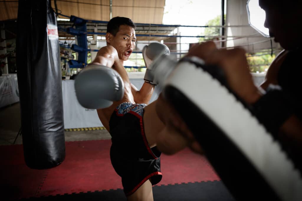 Choosing the Right Gloves for Muay Thai | Sumalee Boxing Gym